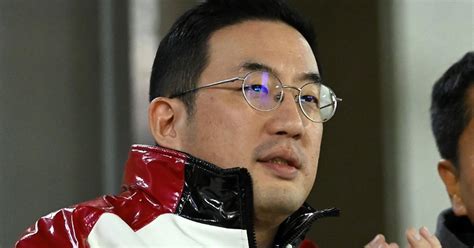 잠실현장 구광모 구단주 첫 야구장 방문유광점퍼로 물든 잠실야구장 Lg 아쉬운 1점차 패배