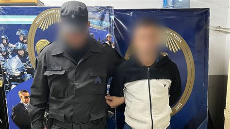 PFA Detuvo A Miembro De La Mafia China Argentina Gob Ar