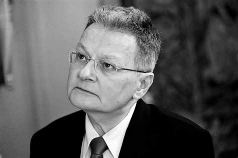 Krediti Su Im Uništili život A Onda Se Pojavio On Njemu Je Već Tada Sve Bilo Jasno