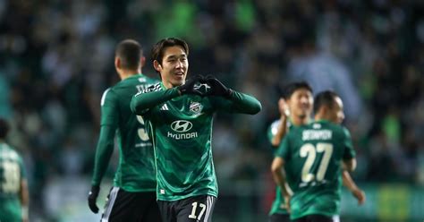 역시 치열한 현대家 더비 전북 1 1 울산 Acl 8강 1차전 무승부 송민규 선제골 이명재 동점골 전주 현장