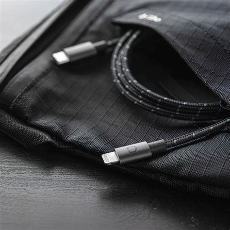 犀牛盾黑色編織傳輸線 Apple Mfi認證 Usb C To Usb C高速充電與快速數據傳輸 Phonemo