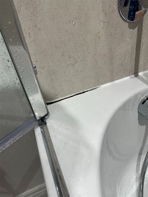 Gap Between Bath Tub And Wall Tiles Rtile