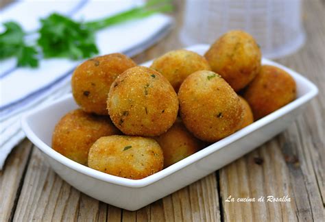 POLPETTE DI RICOTTA FRITTE RICETTA La Cucina Di Rosalba