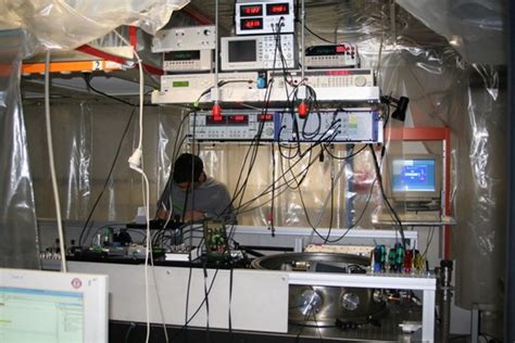 E Thz Laboratory The Terahertz Group Prof Dr Roland Kersting