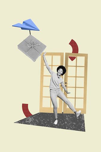 행복 한 미국 소녀의 수직 사진 콜라주는 페인트 배경에 고립 된 골판지 상자 소포 종이 비행기 배달 문을 받습니다 20 24세에 대한 스톡 사진 및 기타 이미지 Istock