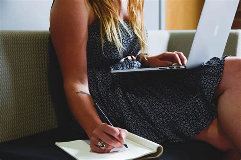 200000 Free Working Woman And Working Images Pixabay