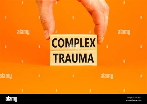 Symbole De Traumatisme Complexe Concept Mots Trauma Complexe Sur Bloc