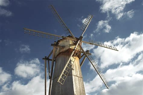 Page 2 | Gristmill Images - Free Download on Freepik