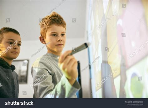 Whiteboard In Class 6159개가 넘는 로열티 프리 라이선스 대상 스톡 사진 Shutterstock