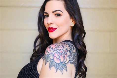 Chloe Manson Content