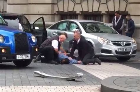 Car Ploughs Into Pedestrians Outside Londons Natural History Museum