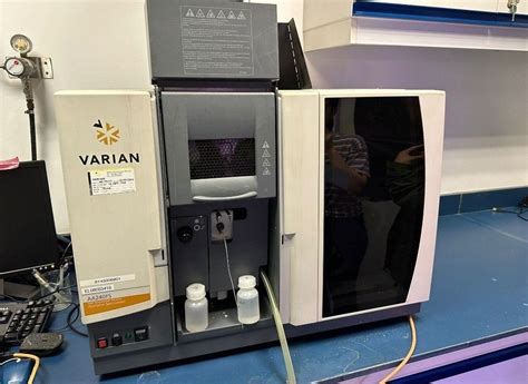 Varian AA240FS Fast Sequential Atomic Absorption Spectrometer For Sale