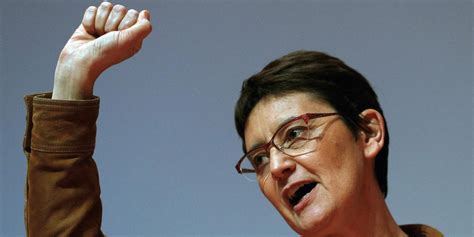 Présidentielle 2022 La Candidate De Lutte Ouvrière En Meeting à Bordeaux