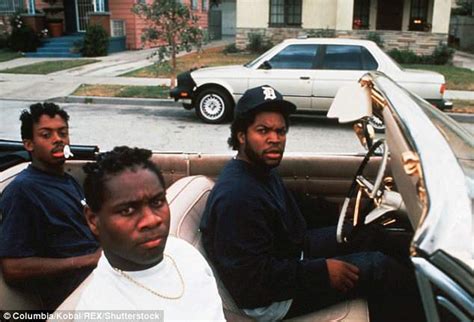 Ice Cube Coached His Son In Straight Outta Compton Sex Scenes Daily Mail Online