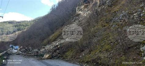 Пътни отсечки засегнати от срутища и свлачища ще бъдат укрепени Утро