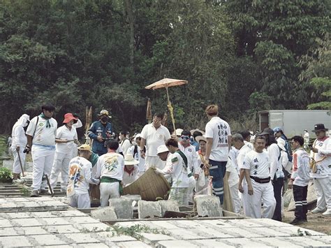 ส่องเลขเด็ดพิธีปิดป่าช้าเก็บศพไร้ญาติที่อุดรฯ ผู้แสวงบุญร่วมเก็บกระดูก 39 ศพสุดท้าย ประมวลภาพ