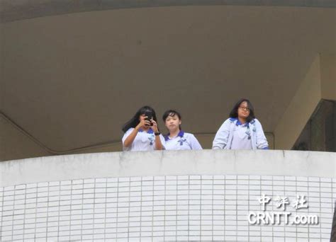 香港中評網：中評鏡頭：高職生遇上大遊行 應援罷韓隊伍