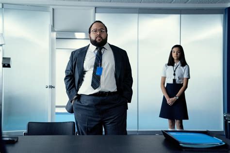 ‘severance Favorite Zach Cherry Explains How His Innie Is The ‘no Baggage Version Of His Outtie