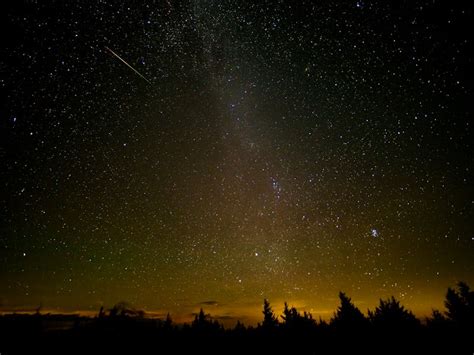 How To See The Massive Asteroid Jo25 Fly By Earth Wednesday