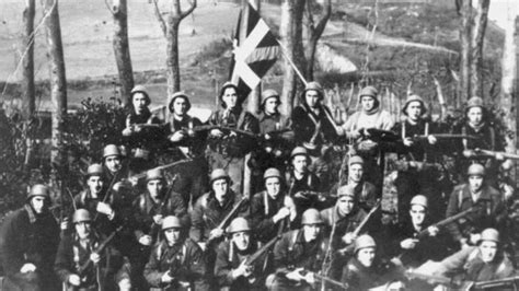 Efemérides 24 De Agosto Los Nacionalistas Vascos Se Entregan A
