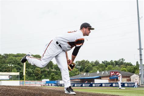 Baseball Pitching Tips The Proper Finish For Pitching Consistently And