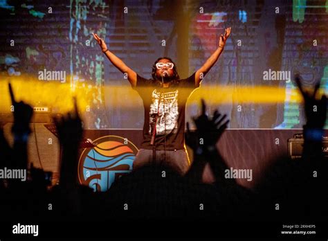 Sina Hasan I Bangla 5 Captivates The Audience At The Nodi Rocks Music