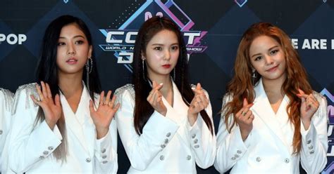 엠카운트다운 Clc 장승연 최유진 손 볼수록 빠져드네~ 포토