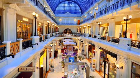 [4K] Petrovsky Passage. Moscow Luxury store - YouTube