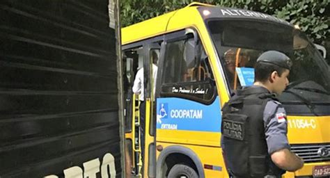 Casal De Assaltantes é Preso Após Tentar Roubar Passageiros De Micro