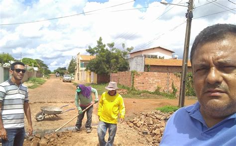 Prefeitura De José De Freitas Realiza Reparos Em Trechos Da Rua