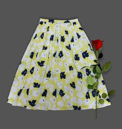 Гарна спідниця — ціна 230 грн у каталозі Міді спідниці Купити жіночі речі за доступною ціною на