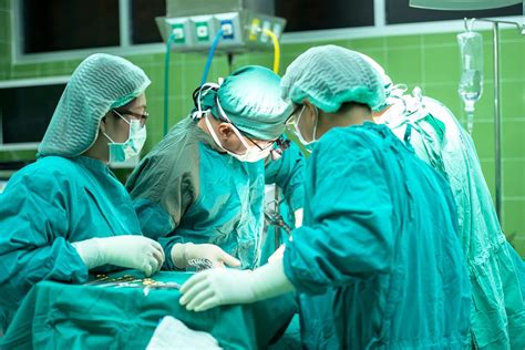 What Should Your Wear When Shadowing A Doctor Med School Pursuit
