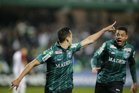 Coritiba deve ter patrocinador principal na camisa até o fim da Série B Futebol Tribuna do