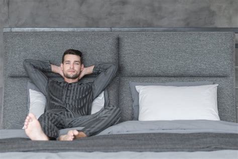 Кровать Laval купить дизайнерскую кровать в Украине Blanche