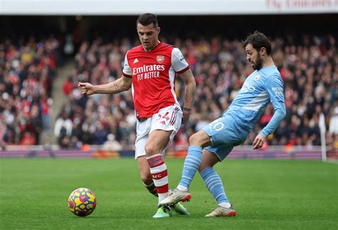 Arsenals Xhaka In New Contract Talks