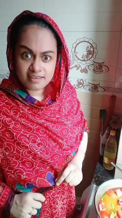 যুবতী মুরগী 😜 Youtube
