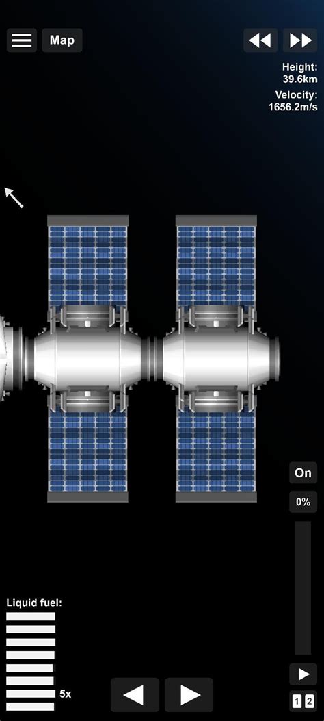 Launching another pair of solar panels to my new space station : r/SpaceflightSimulator