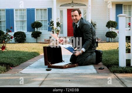 AMERICAN BEAUTY 1999 KEVIN SPACEY MENA SUVARI AMBE 053 Stock Photo