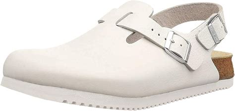 Most Comfortable Clogs For Women That Are Stylish Too