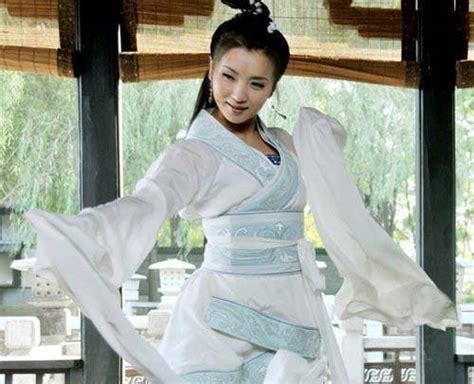 貂蝉是吕布唯一的老婆吕布死后子女什么结局！袁术女儿曹操