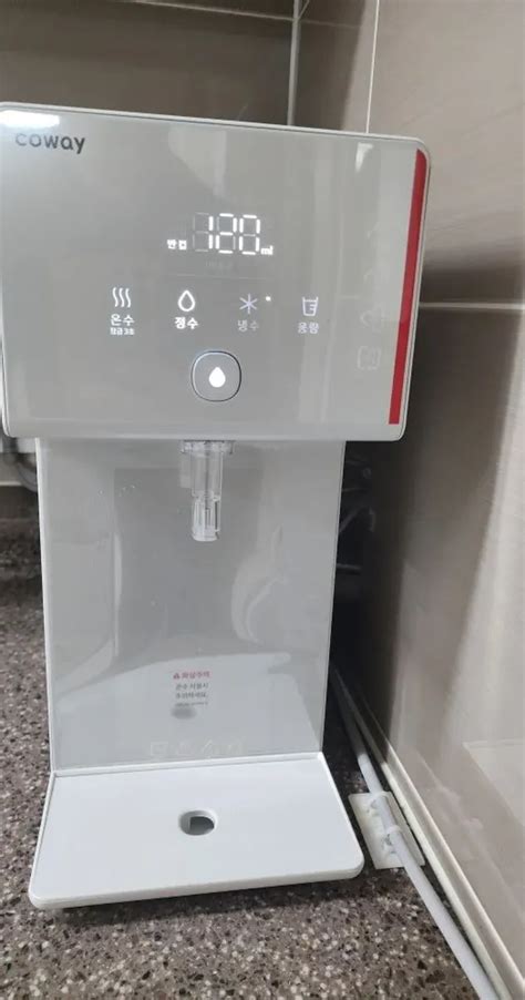 늦은 시간에도 꼼꼼히 상담 도와주시고 사소한것도 하나하나 친절하게 알려주셔서 도움 많이 됐습니다 매장에도 정수기 교체하거나