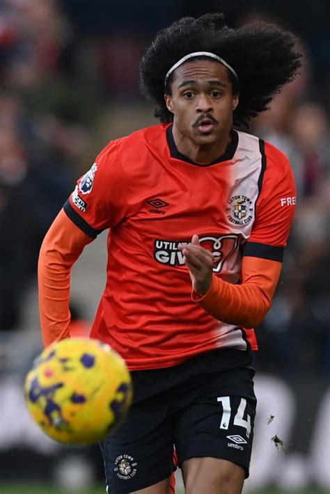 Tahith Chong Ku Gol Den Promé Partido Di Temporada èxtra