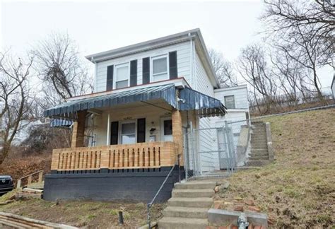 Lauren Stackhouse Realtor Pittsburgh Pa