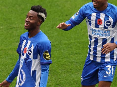 Mercato Brighton Ferme La Porte Aux Prétendants De Simon Adingra