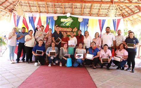 Protagonistas Del Programa Unicam En Matagalpa Reciben El Premio A La