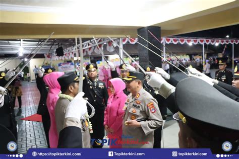 SUASANA Haru Warnai Acara Pisah Sambut Kapolres HST Yang Lama Dengan