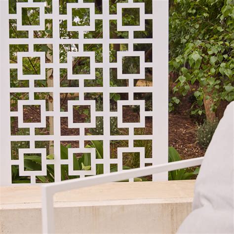 White Squares Screen Tuscan Path