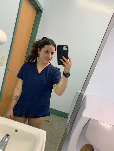 Im A Vet Tech So Lick My Pussy🐱 Rworkgonewild