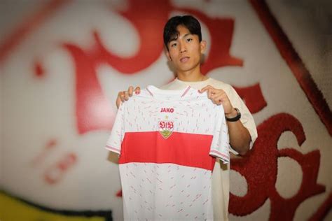 12 Potret Woo Yeong Jeong Gelandang Anyar Vfb Stuttgart