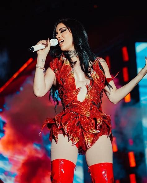 Kimberly Loaiza Estrena Infieles Y Arrasa En Plataformas ¿pedrada A